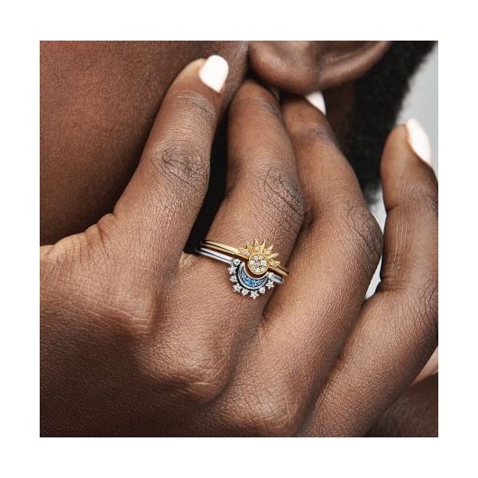 DEZE PANDORA CELESTIAL SUN 14K GOLDPLATED RING 162674C01 IS ONLINE TE KOOP.