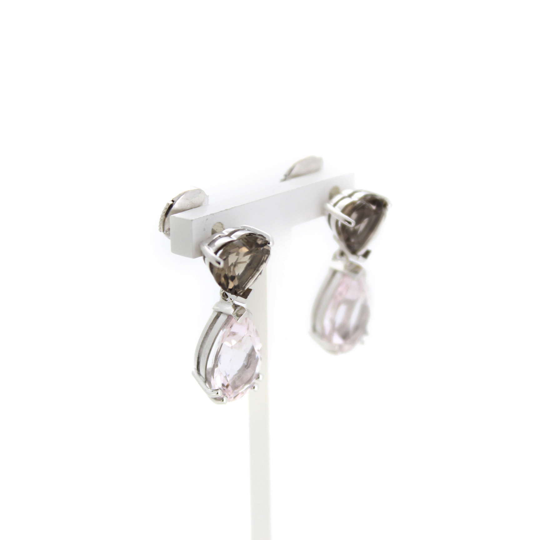 Deze tweedehands oorbellen met kwarts vervaardigd uit witgoud 18 karaat ...