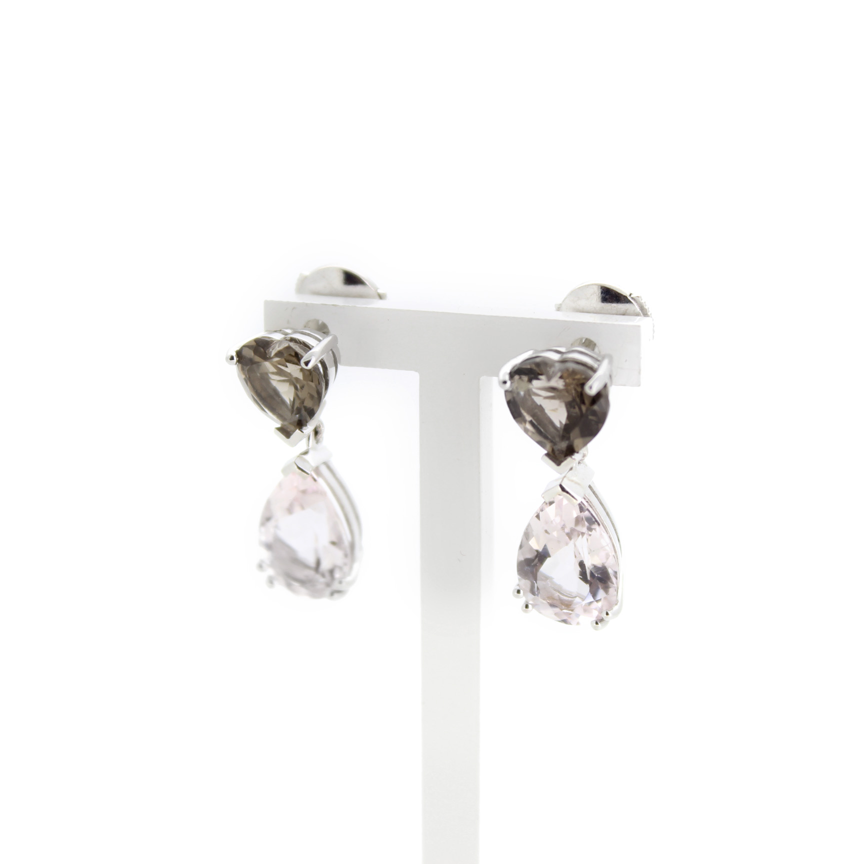 Deze tweedehands oorbellen met kwarts vervaardigd uit witgoud 18 karaat ...